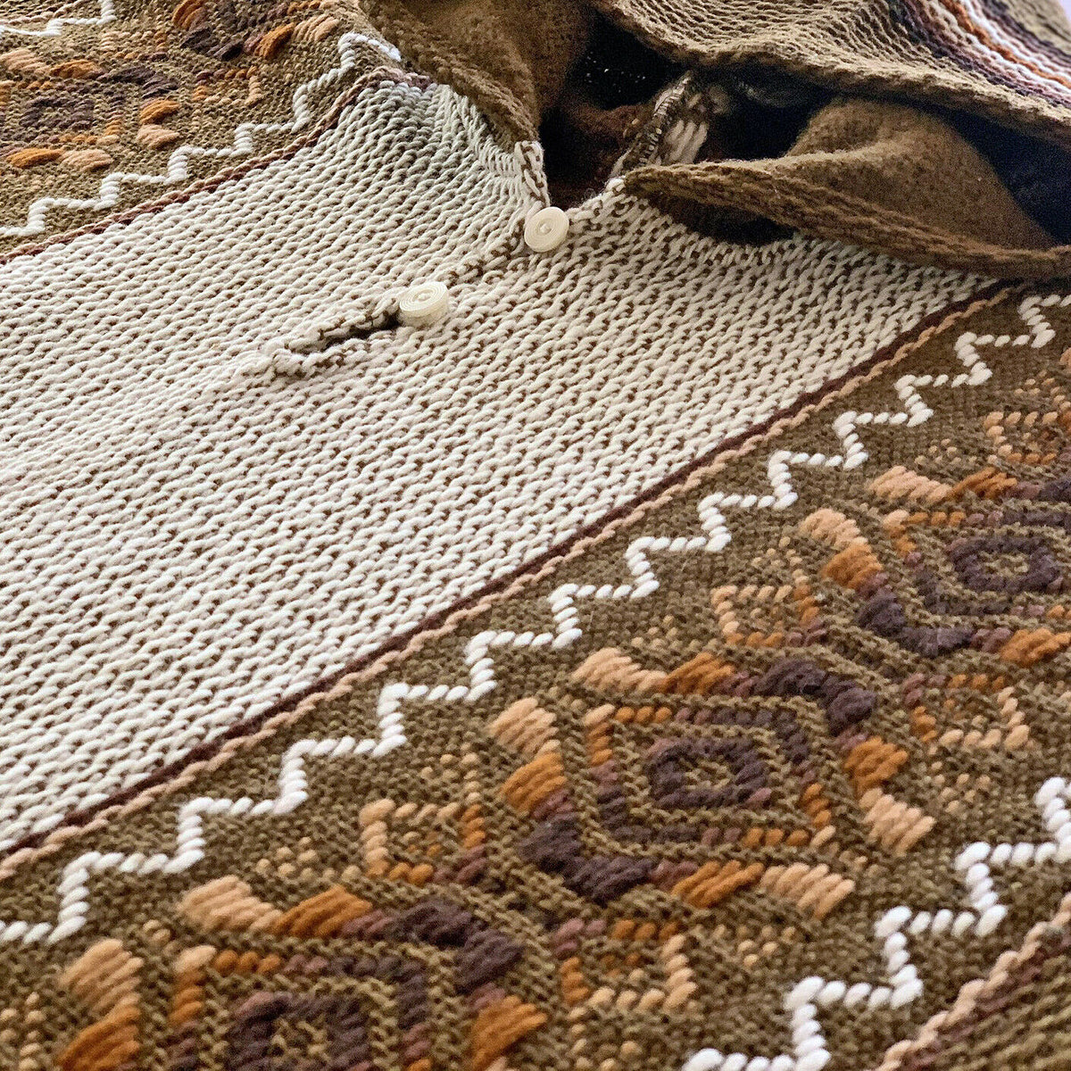 Alpaca vs. Cashmere: Which Is Better for Luxury & Sustainability ...